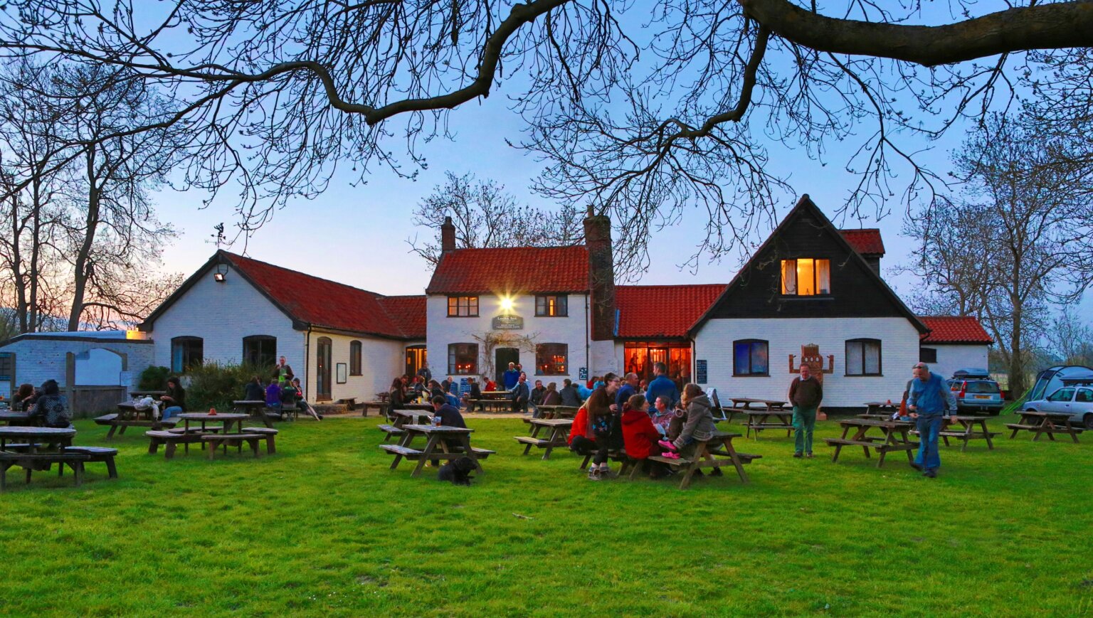 Community secures keys to The Locks Inn | Co-operative and Community ...